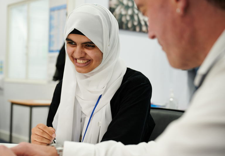 COMPARING THE DIFFERENCES BETWEEN THE UAE AND UK EDUCATION SYSTEMS: A ...